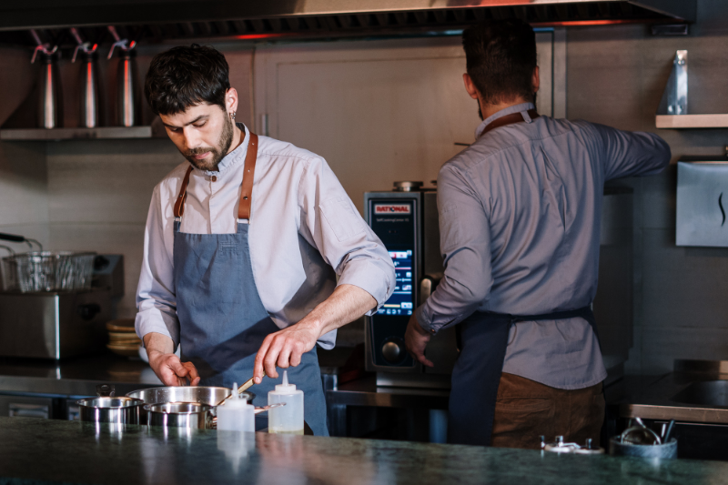 Dark kitchens: conheça essa tendência do delivery - Delivery365